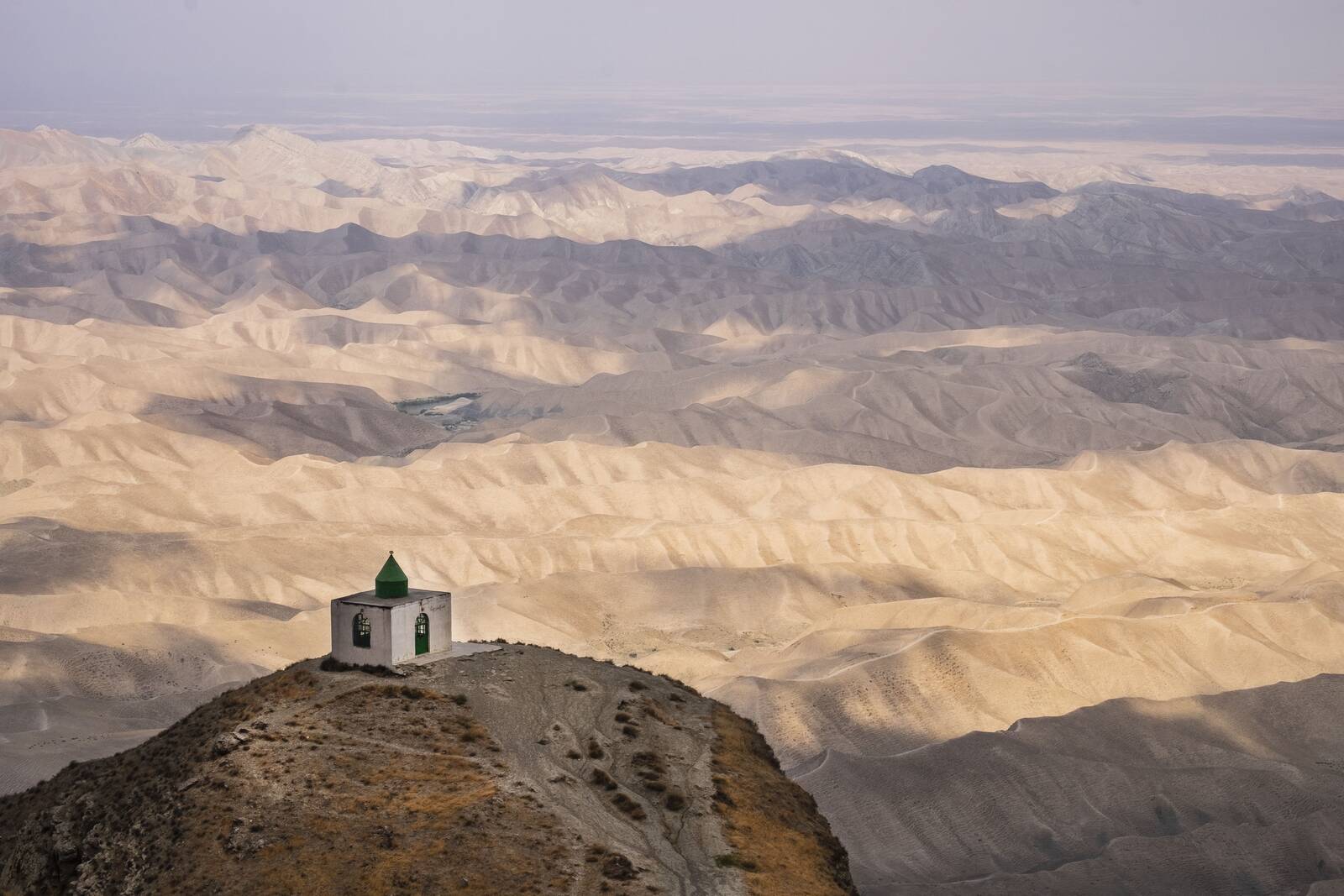 Khalid Nabi Cemetery | Visit iran
